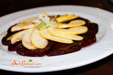 Sallatë me rrepa të kuq e mollë - Arti Gatimit