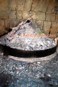 Tavë me mish bibe dhe oriz në çerep - Arti Gatimit