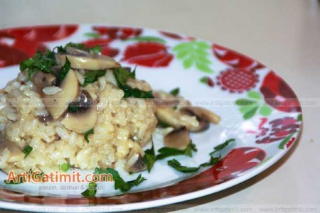 Oriz me kërpudha - Arti Gatimit