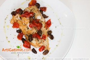 Filetë merluci me domate - Arti Gatimit