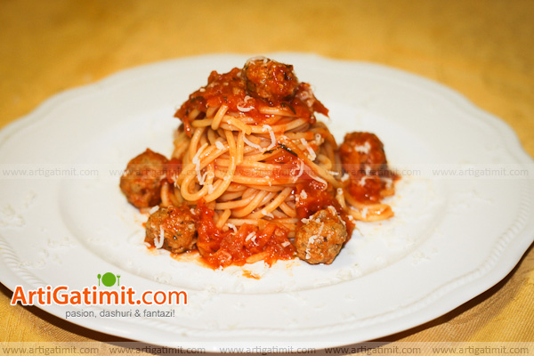 receta-gatimi-spaghetti-italian-gatuaj-pjata-pare-ricette - Arti Gatimit