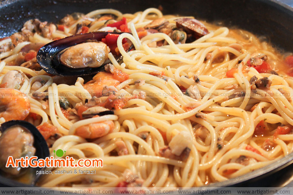 spaghetti-fruta-deti-receta-gatimi-seafood-recipe - Arti Gatimit