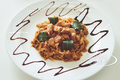 Gjellë me lakra dhe mish derri - Arti Gatimit