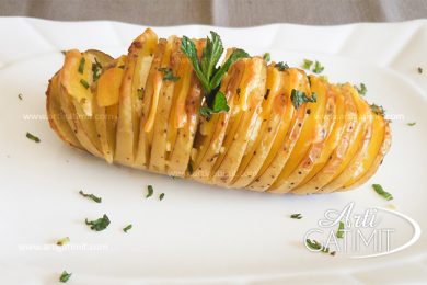 Patate ne furrë me djathë - Patate fizarmonikë | Arti Gatimit