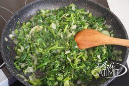 Tavë balte me spinaq - Arti Gatimit