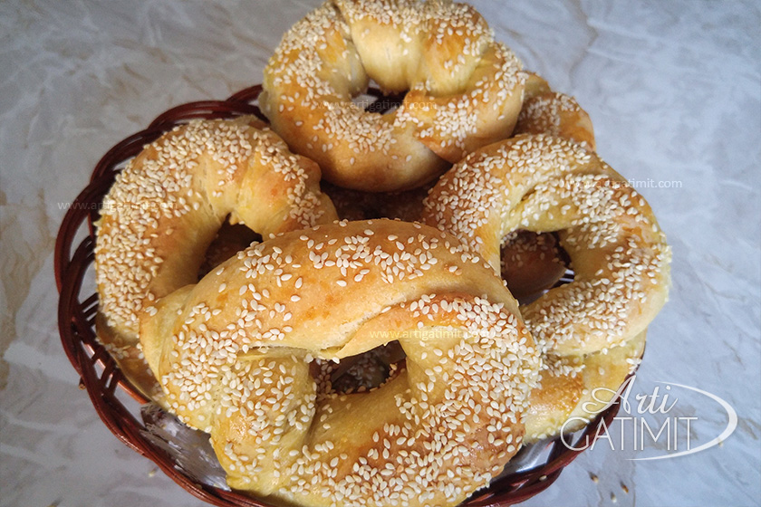 kukure-me-susam-receta-gatimi-buke-shtepi-kulace-brumera - Arti Gatimit