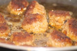 Kernacka Korçe - Kuzhina Shqiptare - Arti Gatimit